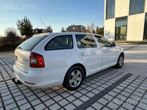 Balts Skoda Octavia 2009 Rīga, ar dzinēja tilpumu 1.90 L un nobraukumu 351 tūkst. km par 3650 €, foto 12 vietnē AUTOMOTO.COM.LV