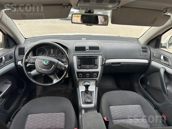 Balts Skoda Octavia 2009 Rīga, ar dzinēja tilpumu 1.90 L un nobraukumu 373 tūkst. km par 2490 €, foto 9 vietnē AUTOMOTO.COM.LV