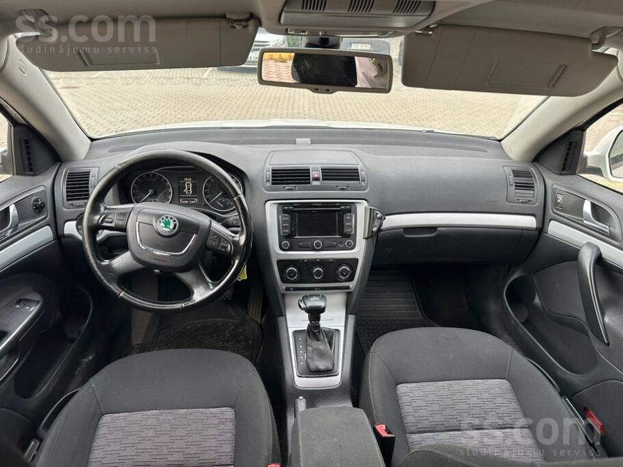 Balts Skoda Octavia 2009 Rīga, ar dzinēja tilpumu 1.90 L un nobraukumu 373 tūkst. km par 2490 €, foto 9 vietnē AUTOMOTO.COM.LV