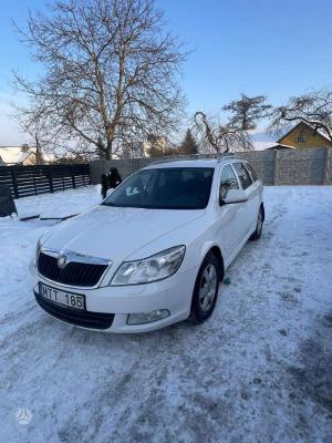 Balts Skoda Octavia 2010 Kauņa, ar dzinēja tilpumu 1.60 L un nobraukumu 378 tūkst. km par 3250 €, foto 9 vietnē AUTOMOTO.COM.LV