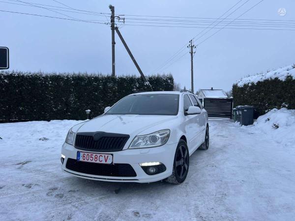 Balts Skoda Octavia 2010 Viļņa, ar dzinēja tilpumu 2.00 L un nobraukumu 281 tūkst. km par 5950 €, foto 1 vietnē AUTOMOTO.COM.LV
