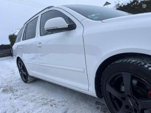 White Skoda Octavia 2010 in Vilnius, with an engine capacity of 2.00 L and mileage of 281 thousand km for 5950 €, photo 7 on AUTOMOTO.COM.LV