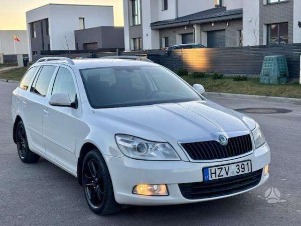 Balts Skoda Octavia 2010 Kauņa, ar dzinēja tilpumu 1.60 L un nobraukumu 268 tūkst. km par 2999 €, foto 4 vietnē AUTOMOTO.COM.LV