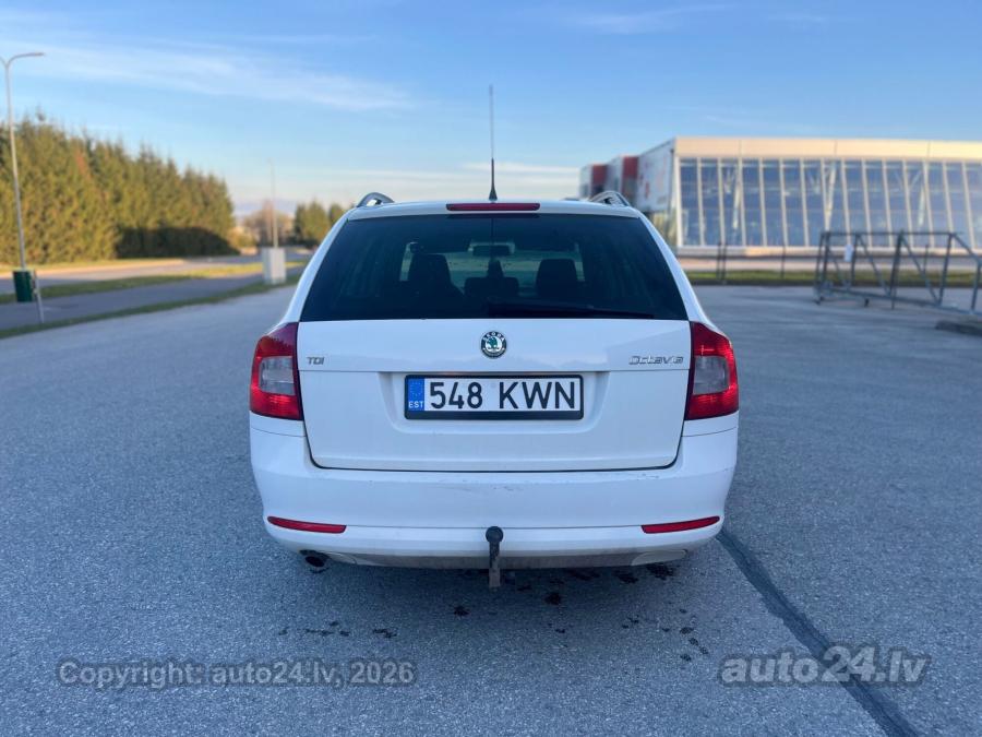 Balts Skoda Octavia 2010 Tartu, ar dzinēja tilpumu 1.60 L un nobraukumu 380 tūkst. km par 2300 €, foto 6 vietnē AUTOMOTO.COM.LV