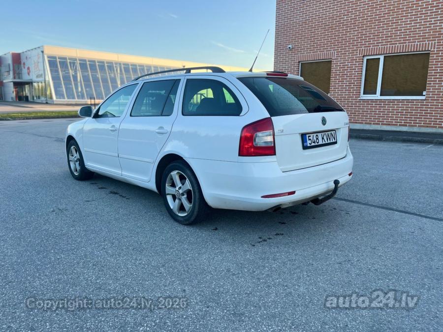 Balts Skoda Octavia 2010 Tartu, ar dzinēja tilpumu 1.60 L un nobraukumu 380 tūkst. km par 2300 €, foto 7 vietnē AUTOMOTO.COM.LV