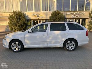 Balts Skoda Octavia 2010 Telšiai, ar dzinēja tilpumu 1.60 L un nobraukumu 232 tūkst. km par 5700 €, foto 8 vietnē AUTOMOTO.COM.LV