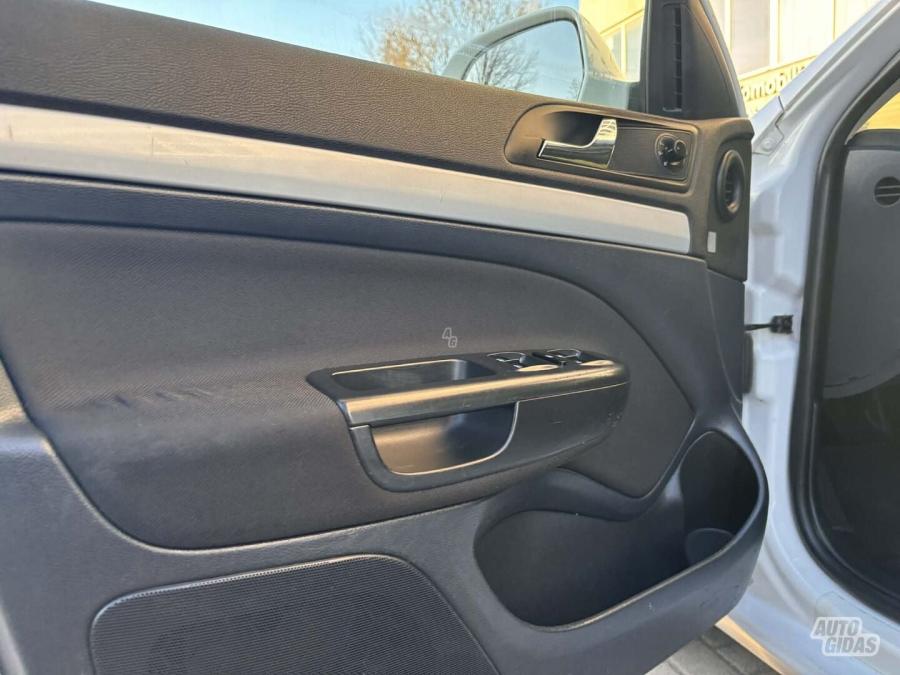 Balts Skoda Octavia 2010 Telšiai, ar dzinēja tilpumu 1.60 L un nobraukumu 232 tūkst. km par 5700 €, foto 11 vietnē AUTOMOTO.COM.LV
