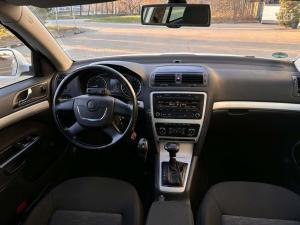 Balts Skoda Octavia 2010 Telšiai, ar dzinēja tilpumu 1.60 L un nobraukumu 232 tūkst. km par 5700 €, foto 13 vietnē AUTOMOTO.COM.LV