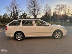 White Skoda Octavia 2010 in Telschi, with an engine capacity of 1.60 L and mileage of 233 thousand km for 3950 €, photo 9 on AUTOMOTO.COM.LV