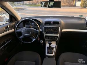 White Skoda Octavia 2010 in Telschi, with an engine capacity of 1.60 L and mileage of 233 thousand km for 3950 €, photo 12 on AUTOMOTO.COM.LV