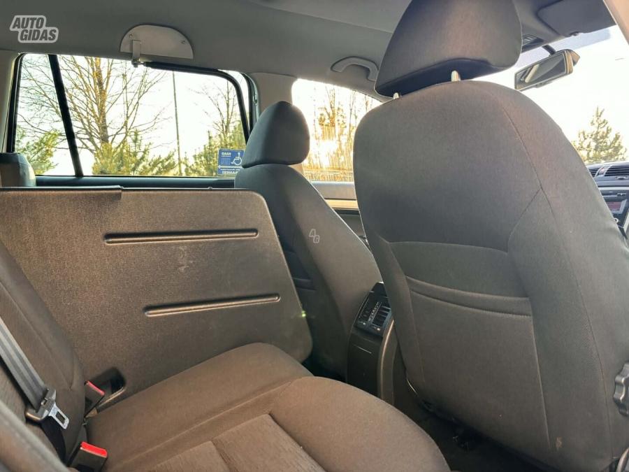 White Skoda Octavia 2010 in Telschi, with an engine capacity of 1.60 L and mileage of 233 thousand km for 3950 €, photo 15 on AUTOMOTO.COM.LV