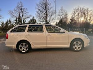 Белый Шкода Октавия 2010 в Тельшяй, объемом двигателя 1.60 л и пробегом 233 тыс. км за 4700 €, фото 9 на AUTOMOTO.COM.LV