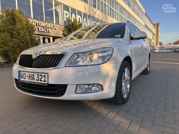 White Skoda Octavia 2010 in Telschi, with an engine capacity of 1.60 L and mileage of 235 thousand km for 3100 €, photo 4 on AUTOMOTO.COM.LV