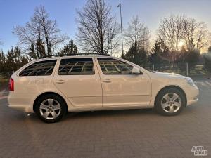 Balts Skoda Octavia 2010 Telšiai, ar dzinēja tilpumu 1.60 L un nobraukumu 234 tūkst. km par 3100 €, foto 9 vietnē AUTOMOTO.COM.LV