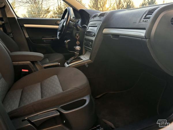 Balts Skoda Octavia 2010 Telšiai, ar dzinēja tilpumu 1.60 L un nobraukumu 235 tūkst. km par 2950 €, foto 10 vietnē AUTOMOTO.COM.LV