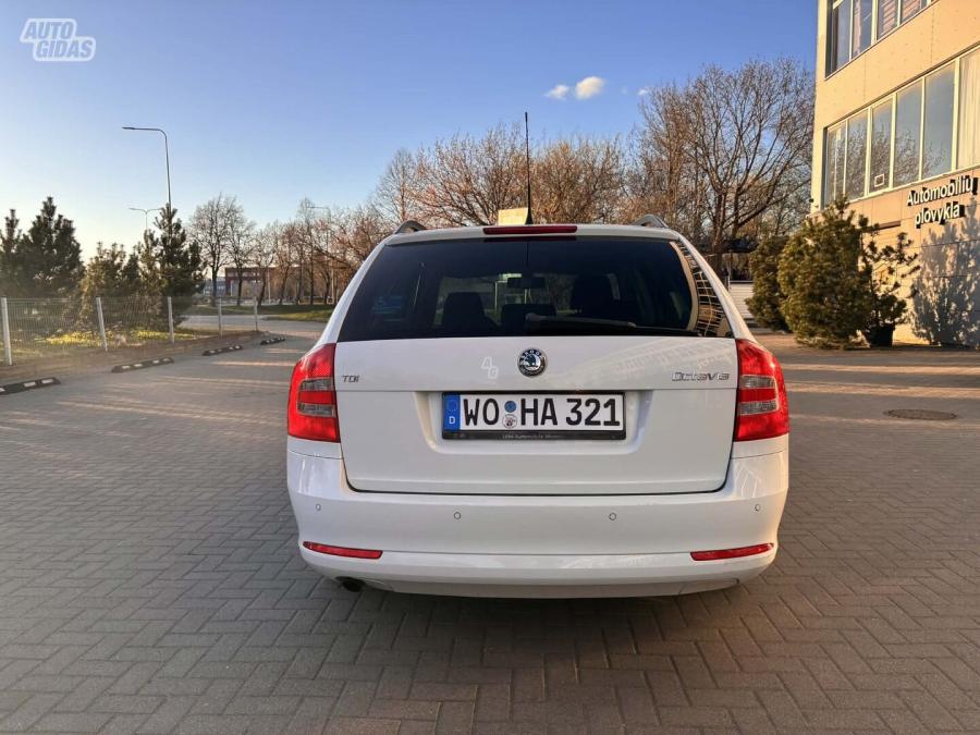 Balts Skoda Octavia 2010 Telšiai, ar dzinēja tilpumu 1.60 L un nobraukumu 235 tūkst. km par 2950 €, foto 6 vietnē AUTOMOTO.COM.LV