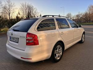 Balts Skoda Octavia 2010 Telšiai, ar dzinēja tilpumu 1.60 L un nobraukumu 235 tūkst. km par 2950 €, foto 7 vietnē AUTOMOTO.COM.LV