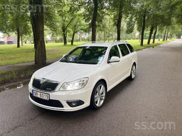 Balts Skoda Octavia 2010 Rīga, ar dzinēja tilpumu 2.00 L un nobraukumu 217 tūkst. km par 5300 €, foto 3 vietnē AUTOMOTO.COM.LV