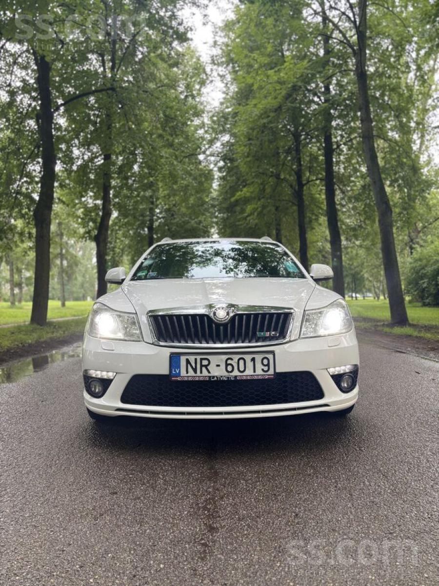 Balts Skoda Octavia 2010 Rīga, ar dzinēja tilpumu 2.00 L un nobraukumu 217 tūkst. km par 5300 €, foto 3 vietnē AUTOMOTO.COM.LV