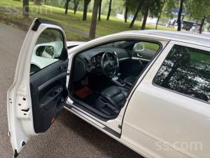 Balts Skoda Octavia 2010 Rīga, ar dzinēja tilpumu 2.00 L un nobraukumu 217 tūkst. km par 5300 €, foto 10 vietnē AUTOMOTO.COM.LV
