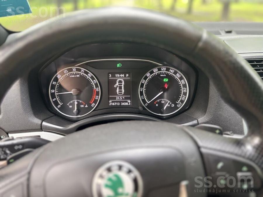 Balts Skoda Octavia 2010 Rīga, ar dzinēja tilpumu 2.00 L un nobraukumu 217 tūkst. km par 5300 €, foto 12 vietnē AUTOMOTO.COM.LV