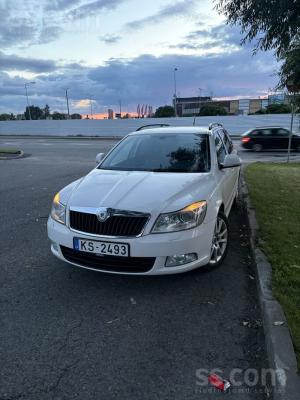 Balts Skoda Octavia 2010 Rīga, ar dzinēja tilpumu 2.00 L un nobraukumu 410 tūkst. km par 1220 €, foto 3 vietnē AUTOMOTO.COM.LV