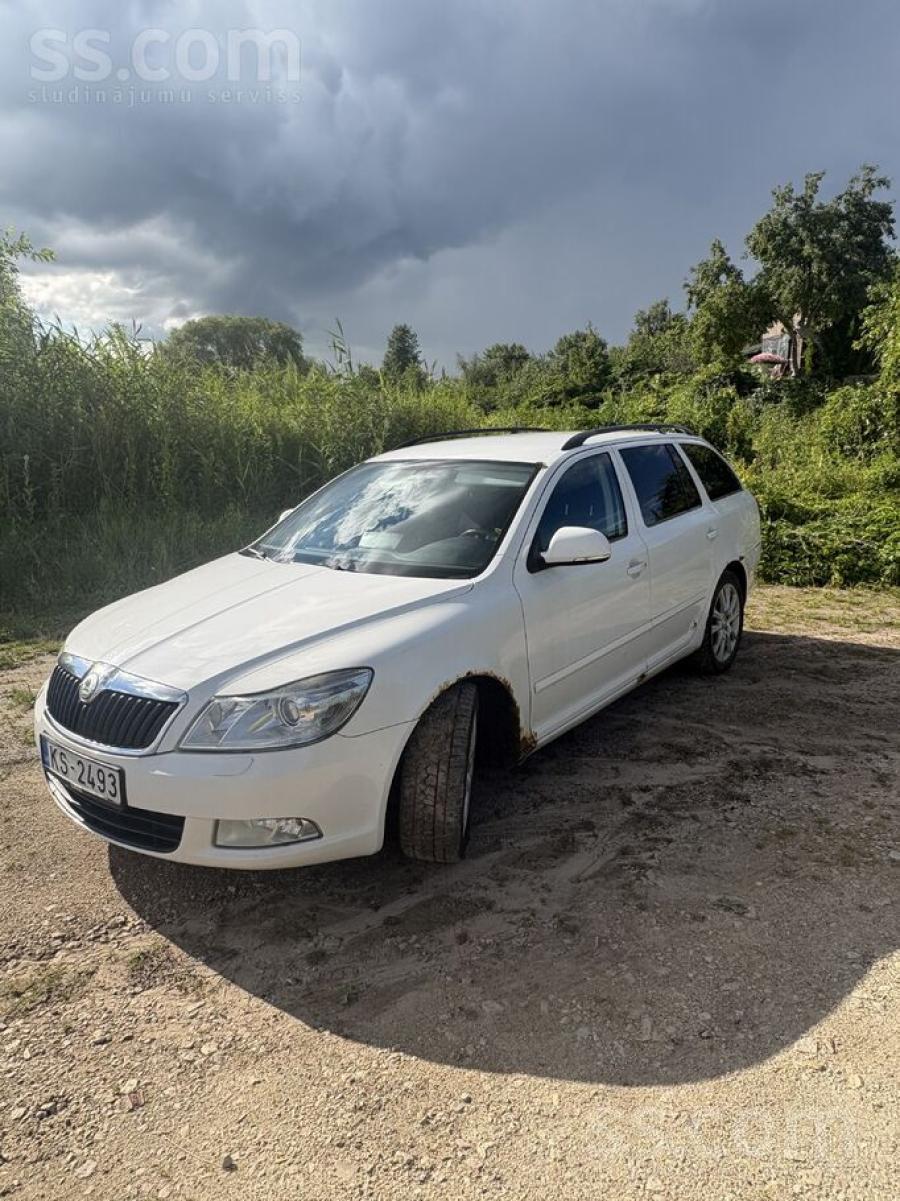 Balts Skoda Octavia 2010 Rīga, ar dzinēja tilpumu 2.00 L un nobraukumu 410 tūkst. km par 1220 €, foto 12 vietnē AUTOMOTO.COM.LV