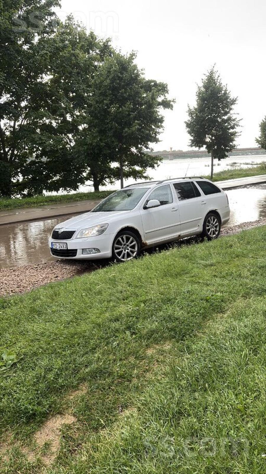 Balts Skoda Octavia 2010 Rīga, ar dzinēja tilpumu 2.00 L un nobraukumu 410 tūkst. km par 1220 €, foto 13 vietnē AUTOMOTO.COM.LV