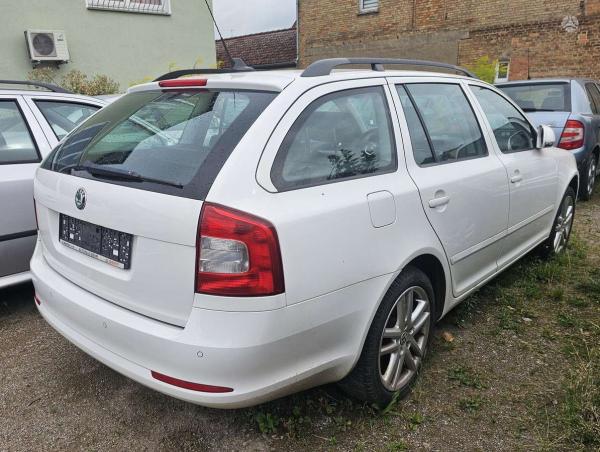 Balts Skoda Octavia 2010 Kelmė, ar dzinēja tilpumu 1.20 L un nobraukumu 227 tūkst. km par 2450 €, foto 7 vietnē AUTOMOTO.COM.LV