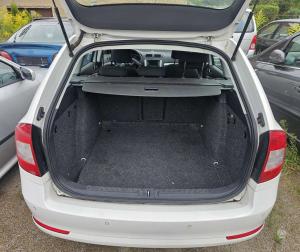 Balts Skoda Octavia 2010 Kelmė, ar dzinēja tilpumu 1.20 L un nobraukumu 227 tūkst. km par 2450 €, foto 11 vietnē AUTOMOTO.COM.LV