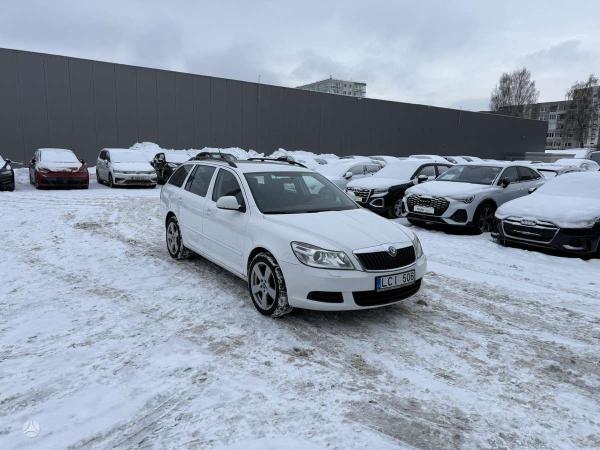 Balts Skoda Octavia 2011 Viļņa, ar dzinēja tilpumu 1.60 L un nobraukumu 269 tūkst. km par 3499 €, foto 2 vietnē AUTOMOTO.COM.LV