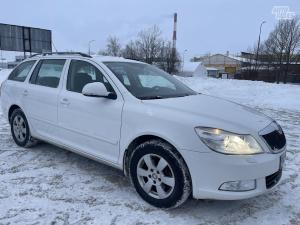 White Skoda Octavia 2011 in Siauliai, with an engine capacity of 1.80 L and mileage of 226 thousand km for 2900 €, photo 5 on AUTOMOTO.COM.LV