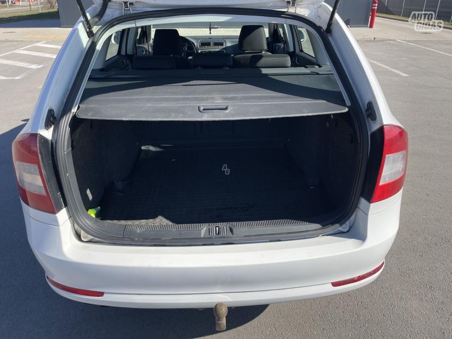 Balts Skoda Octavia 2011 Mažeikiai, ar dzinēja tilpumu 1.80 L un nobraukumu 226 tūkst. km par 2650 €, foto 9 vietnē AUTOMOTO.COM.LV