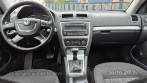 Balts Skoda Octavia 2011 Tartu, ar dzinēja tilpumu 2.00 L un nobraukumu 335 tūkst. km par 3300 €, foto 15 vietnē AUTOMOTO.COM.LV