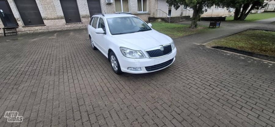 Balts Skoda Octavia 2011 Mažeikiai, ar dzinēja tilpumu 1.80 L un nobraukumu 226 tūkst. km par 2200 €, foto 1 vietnē AUTOMOTO.COM.LV
