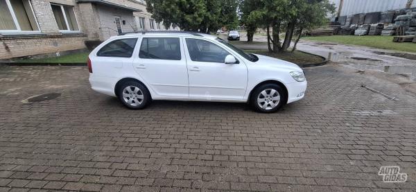 Белый Шкода Октавия 2011 в Мажейкяй, объемом двигателя 1.80 л и пробегом 226 тыс. км за 2200 €, фото 2 на AUTOMOTO.COM.LV