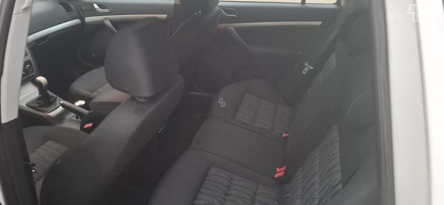 Balts Skoda Octavia 2011 Mažeikiai, ar dzinēja tilpumu 1.80 L un nobraukumu 226 tūkst. km par 2200 €, foto 9 vietnē AUTOMOTO.COM.LV