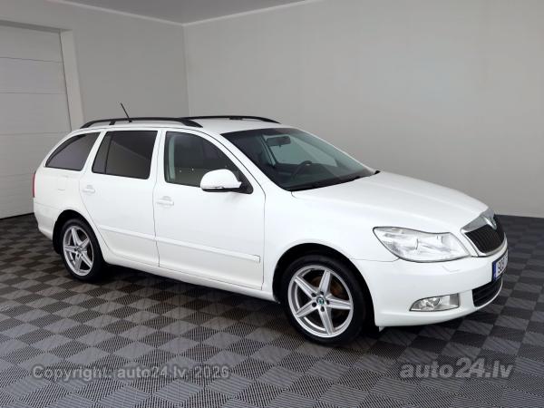 White Skoda Octavia 2011 in Tallinn, with an engine capacity of 1.40 L and mileage of 283 thousand km for 1399 €, photo 1 on AUTOMOTO.COM.LV