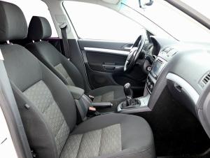 Белый Шкода Октавия 2011 в Таллин, объемом двигателя 1.40 л и пробегом 283 тыс. км за 1399 €, фото 7 на AUTOMOTO.COM.LV
