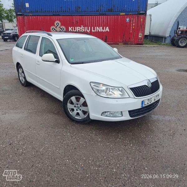 Balts Skoda Octavia 2011 Klaipėda, ar dzinēja tilpumu 1.60 L un nobraukumu 383 tūkst. km par 2000 €, foto 2 vietnē AUTOMOTO.COM.LV