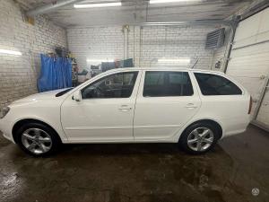 Balts Skoda Octavia 2012 Viļņa, ar dzinēja tilpumu 1.60 L un nobraukumu 300 tūkst. km par 3300 €, foto 4 vietnē AUTOMOTO.COM.LV
