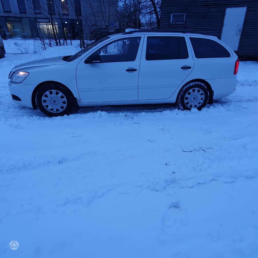 Balts Skoda Octavia 2012 Viļņa, ar dzinēja tilpumu 1.60 L un nobraukumu 232 tūkst. km par 2100 €, foto 1 vietnē AUTOMOTO.COM.LV
