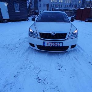 Balts Skoda Octavia 2012 Viļņa, ar dzinēja tilpumu 1.60 L un nobraukumu 232 tūkst. km par 2100 €, foto 8 vietnē AUTOMOTO.COM.LV