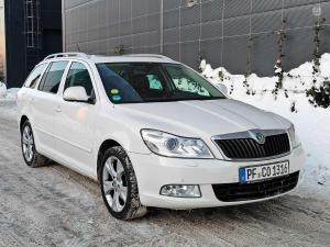 Белый Шкода Октавия 2012 в Клайпеда, объемом двигателя 1.97 л и пробегом 236 тыс. км за 5000 €, фото 2 на AUTOMOTO.COM.LV