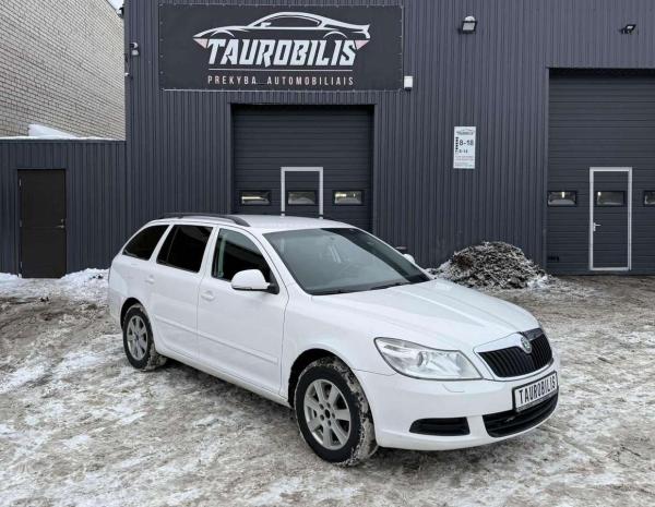 White Skoda Octavia 2012 in Rokiskis, with an engine capacity of 1.60 L and mileage of 326 thousand km for 2400 €, photo 1 on AUTOMOTO.COM.LV