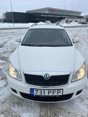 Balts Skoda Octavia 2012 Tallina, ar dzinēja tilpumu 1.60 L un nobraukumu 356 tūkst. km par 1800 €, foto 3 vietnē AUTOMOTO.COM.LV