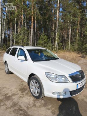 Balts Skoda Octavia 2012 Visaginas, ar dzinēja tilpumu 1.60 L un nobraukumu 298 tūkst. km par 3500 €, foto  vietnē AUTOMOTO.COM.LV