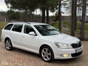 White Skoda Octavia 2012 in Vilnius, with an engine capacity of 1.60 L and mileage of 320 thousand km for 3650 €, photo 3 on AUTOMOTO.COM.LV
