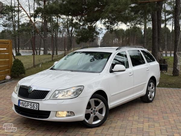 Balts Skoda Octavia 2012 Viļņa, ar dzinēja tilpumu 1.60 L un nobraukumu 320 tūkst. km par 3650 €, foto 6 vietnē AUTOMOTO.COM.LV