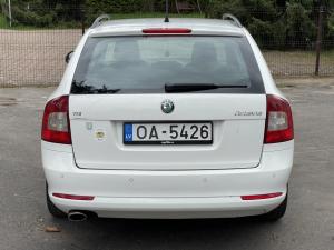 White Skoda Octavia 2012 in Riga, with an engine capacity of 1.60 L and mileage of 225 thousand km for 3900 €, photo 29 on AUTOMOTO.COM.LV